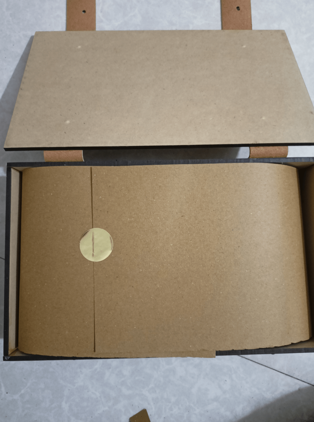 Ecofriendly Gift hamper – Minus Degre | Recycled Plastic Surface Design ...